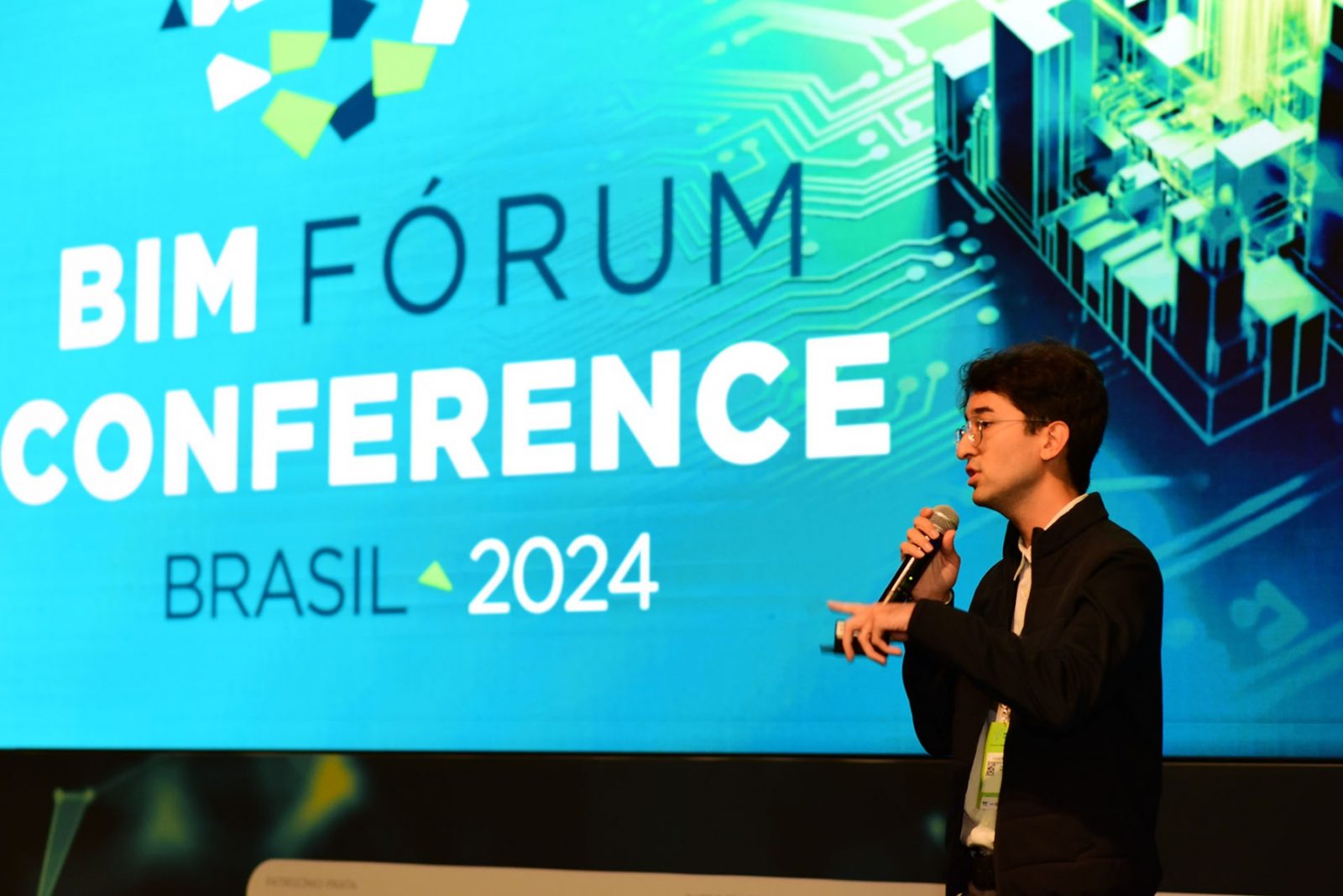Colaboradores da Reta participam da BIM Fórum Conference 2024 | Reta ...
